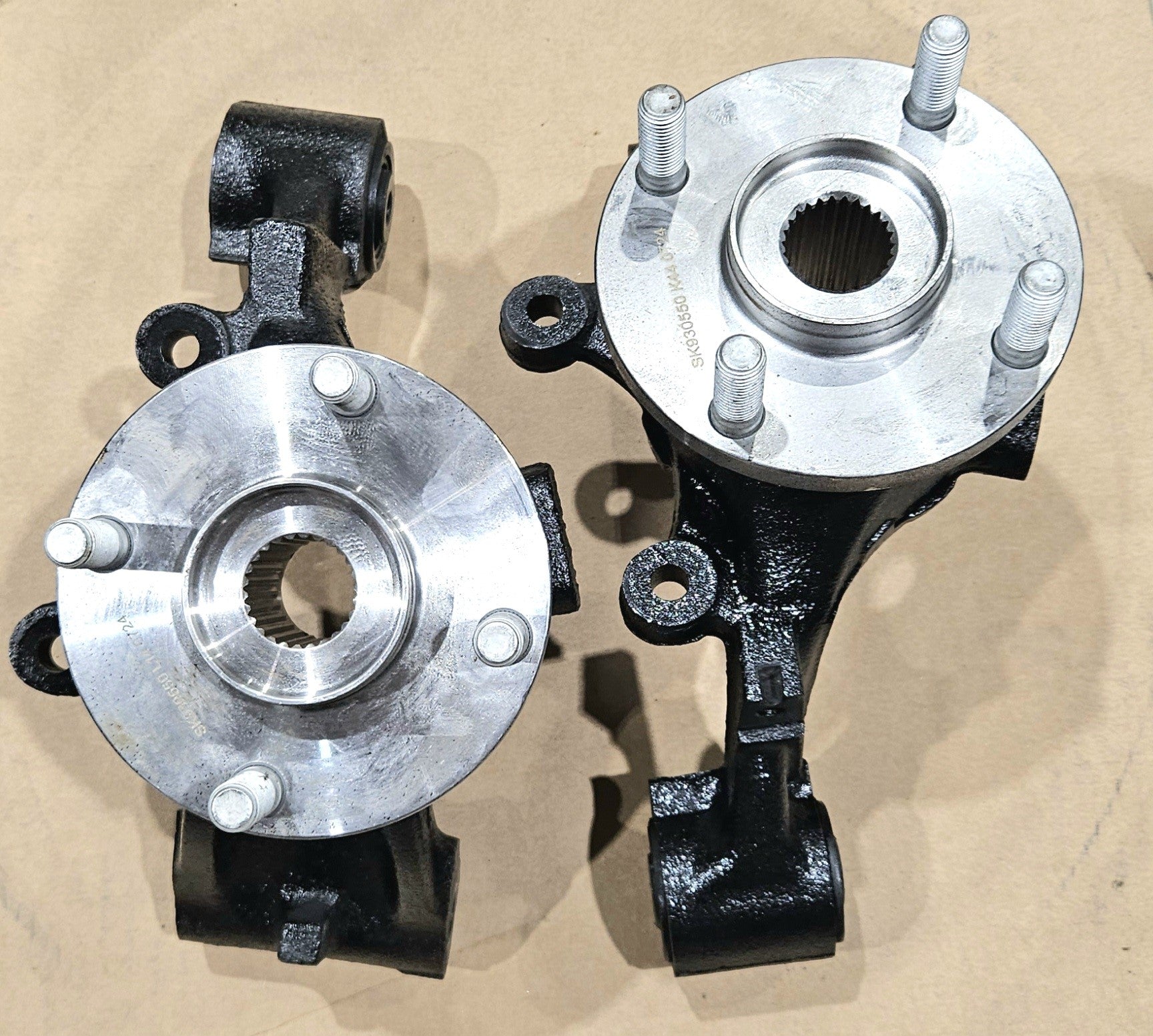 Dfuser Motorsports 1002520 NB Blue Printed Rear Knuckles with Hub & OE